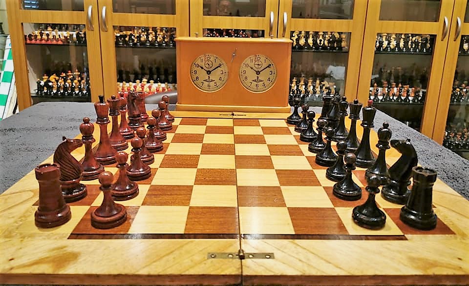 Young Kamsky and the 1941 Leningrad Championship Chess Set – Soviet and ...