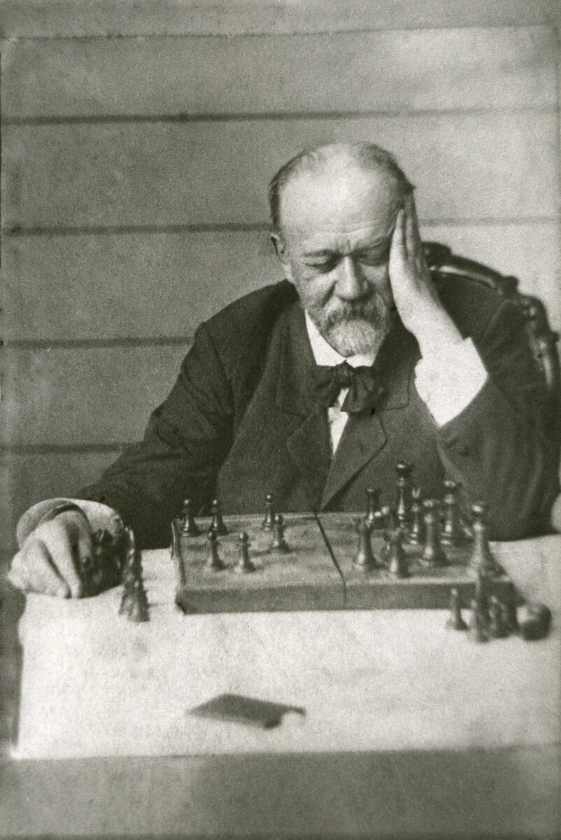 Hardin’s Set – Soviet and Late Tsarist Chess Sets
